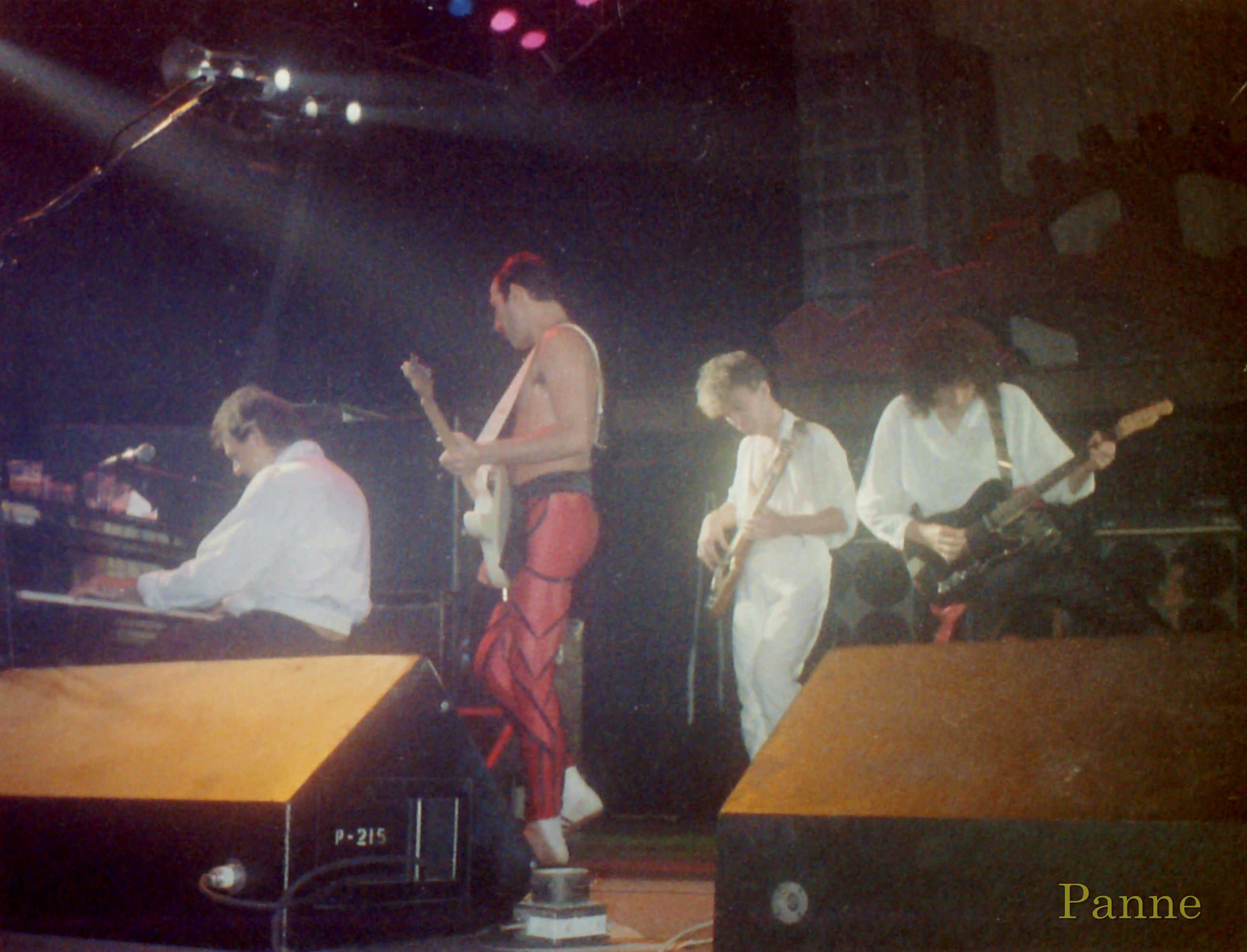 This is a great show, with Freddie giving one of his best performances ...